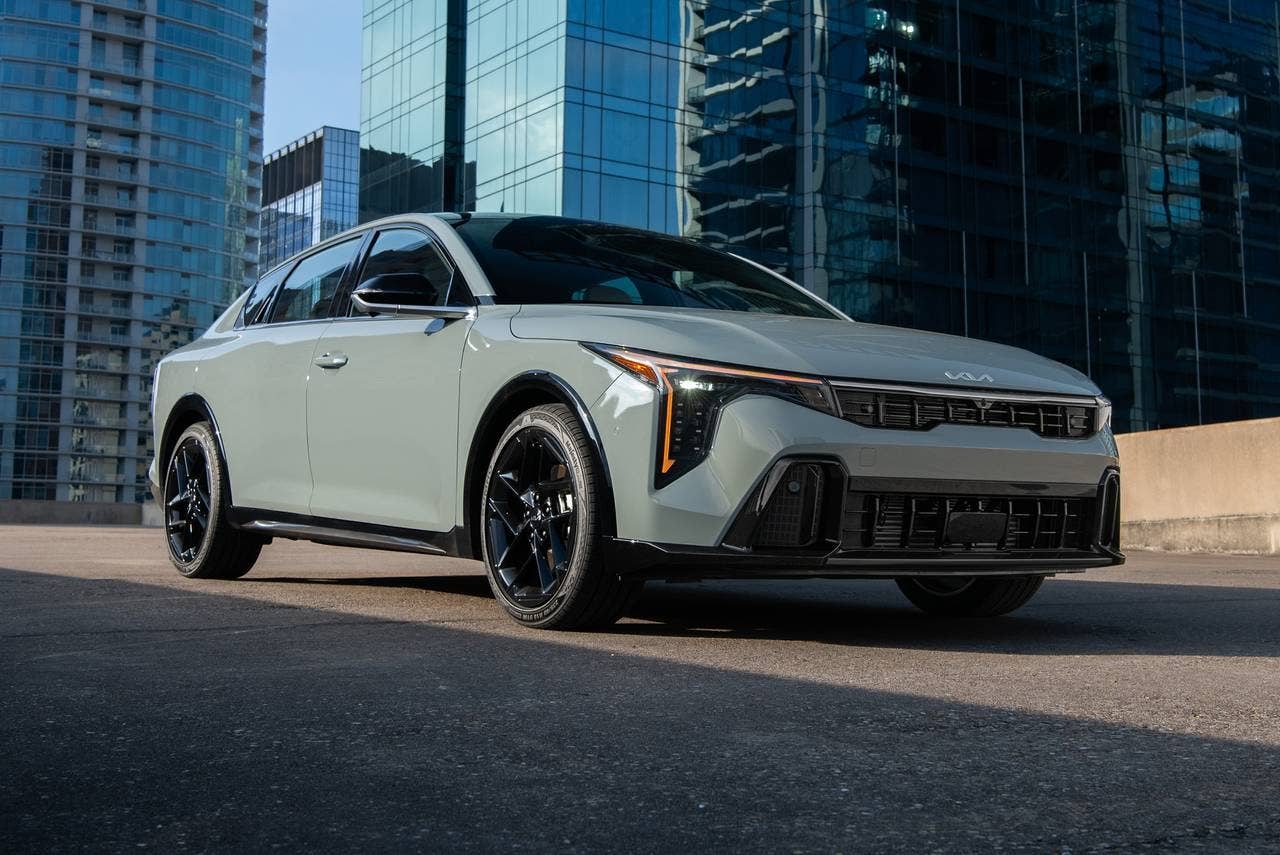 Kia K4 vs. Honda Civic: The Challenger Has Arrived, But The Throne Isn ...