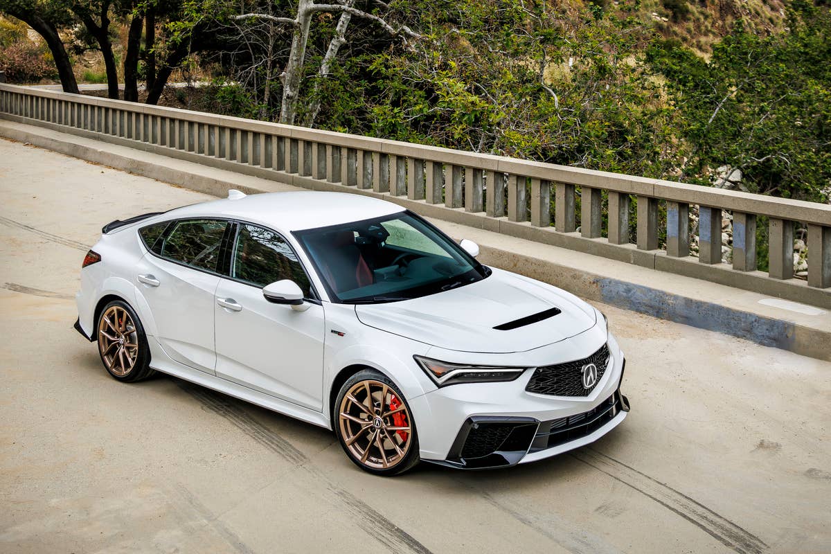 Acura Integra Type S Vs. Honda Civic Type R - Road Ethos