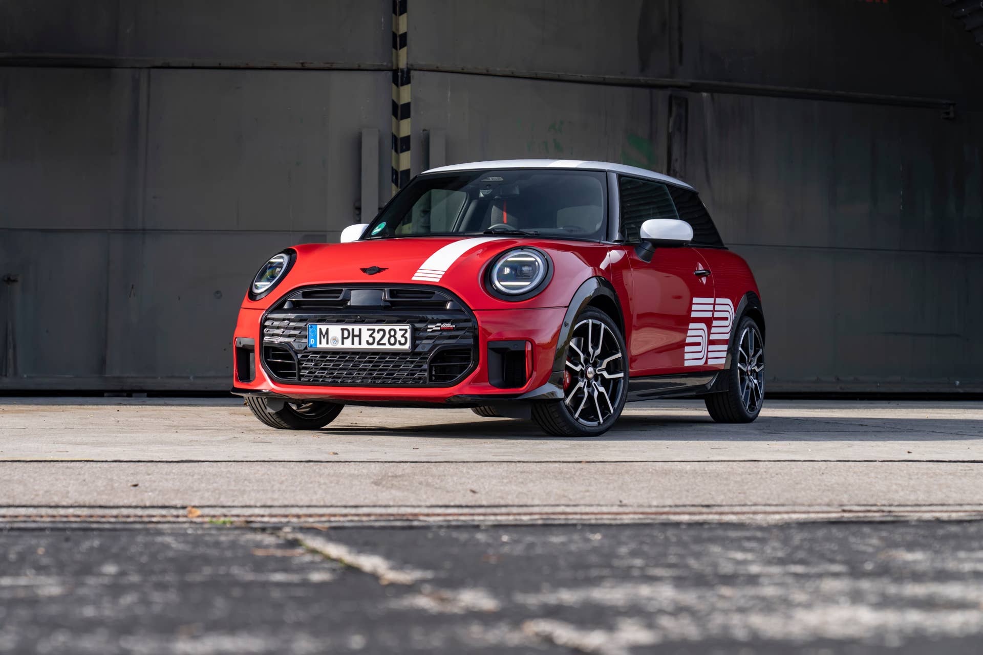 Mini 1965 Victory Edition Nods To Its Racing Heritage - Road Ethos